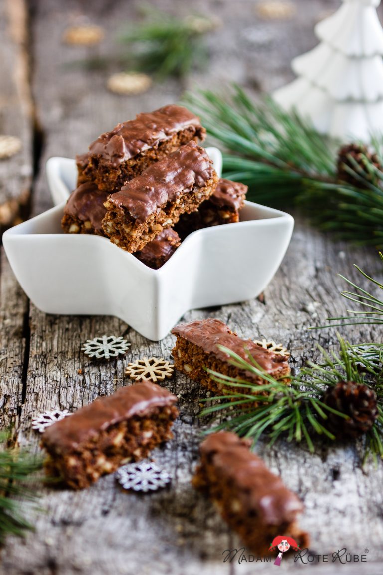 Berliner Brot mit Vollkornmehl und Honig aus der Weihnachtsbäckerei ...
