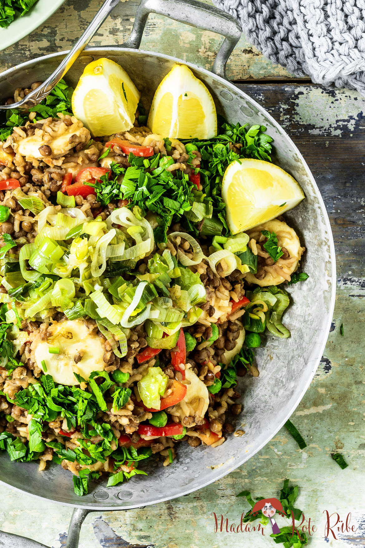 Malaysisches Linsen-Reis-Gericht mit Paprika, Erbsen und Banane - Madam ...